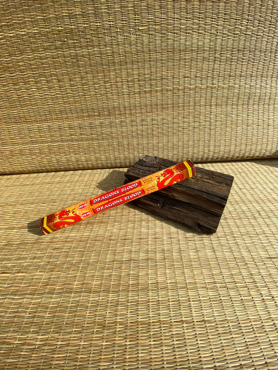20 Dragons blood incense stick (red) – House Of Moses